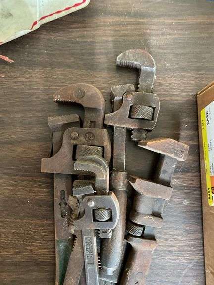 Pipe wrenches - Hurley Real Estate & Auctions
