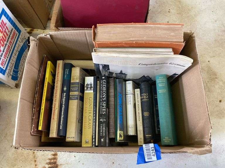 Box of books, see photos for details - Hurley Real Estate & Auctions