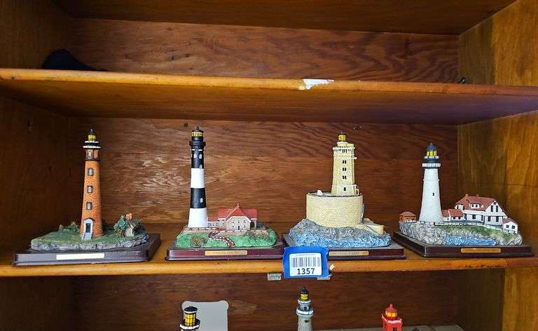 Four lighthouse models - Hurley Real Estate & Auctions