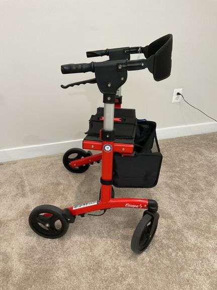 Escape rolling Walker - Hurley Real Estate & Auctions