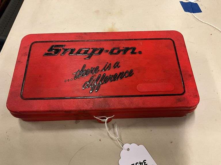 Snap-on TDM-117A Metric Tap & Die Set - Hurley Real Estate & Auctions