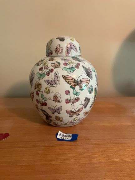 Ceramic ginger jar - Hurley Real Estate & Auctions