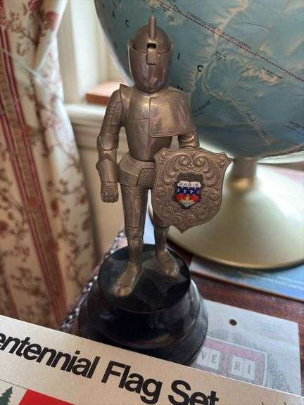 Vintage knight in armor table lighter, world globe, Bicentennial stick ...