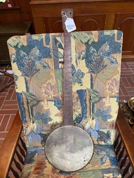 Antique banjo - Hurley Real Estate & Auctions