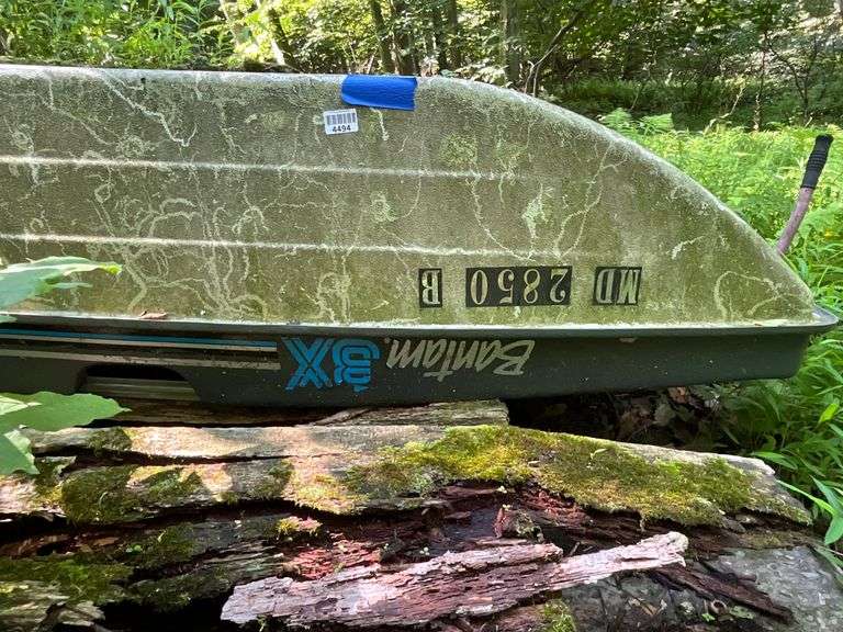 BASS TRACKER Bantam 3X Boat and Trailer, ***NO TITLE WILL BE PROVIDED ...