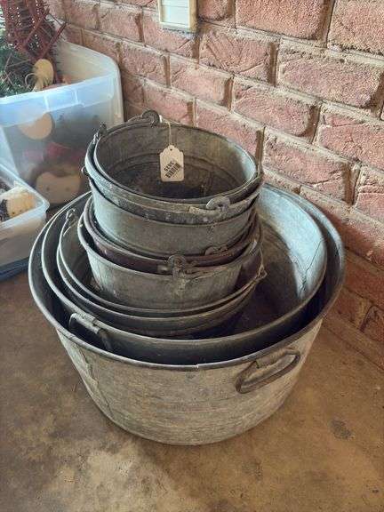 Galvanized tubs and buckets lot - Hurley Real Estate & Auctions