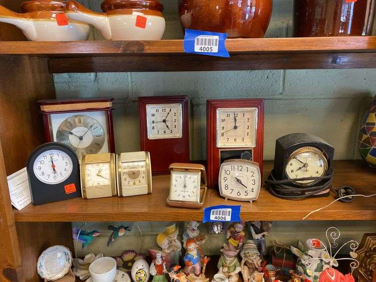 Vintage travel and alarm clocks - Hurley Real Estate & Auctions