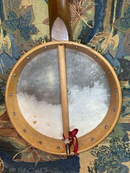 Antique banjo - Hurley Real Estate & Auctions