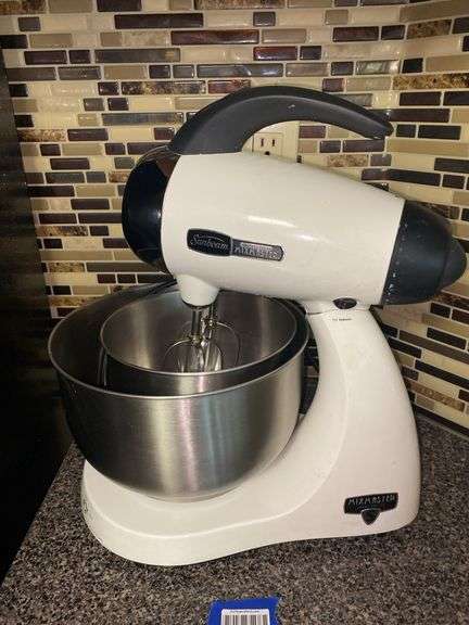 Sunbeam Heritage Series MixMaster stand mixer - Hurley Real Estate ...