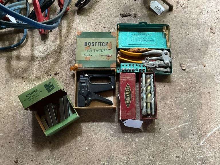 Staple gun, staples, bits, punch tool kit - Hurley Real Estate & Auctions