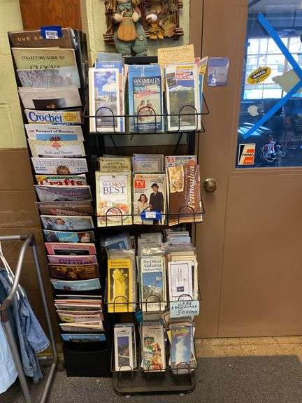 Wire display rack and road maps, almanacs, brochures contents - Hurley ...
