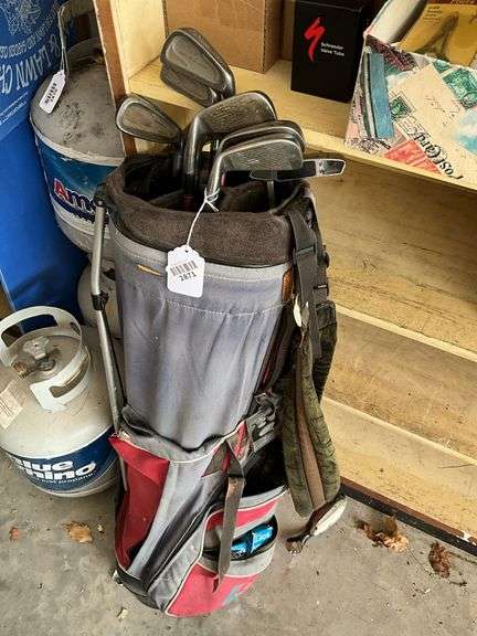 Destiny golf clubs in bag - Hurley Real Estate & Auctions