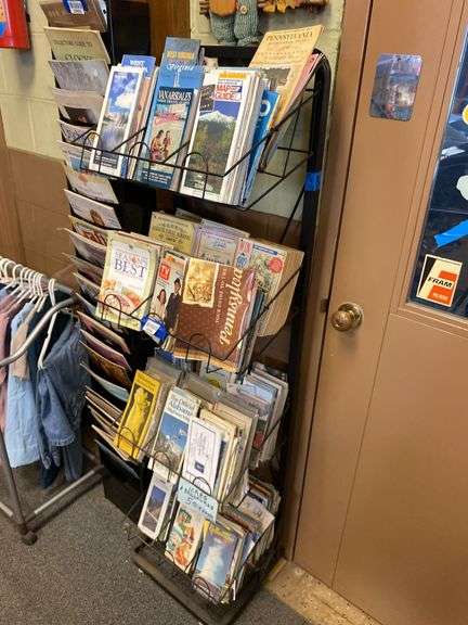 Wire display rack and road maps, almanacs, brochures contents - Hurley ...