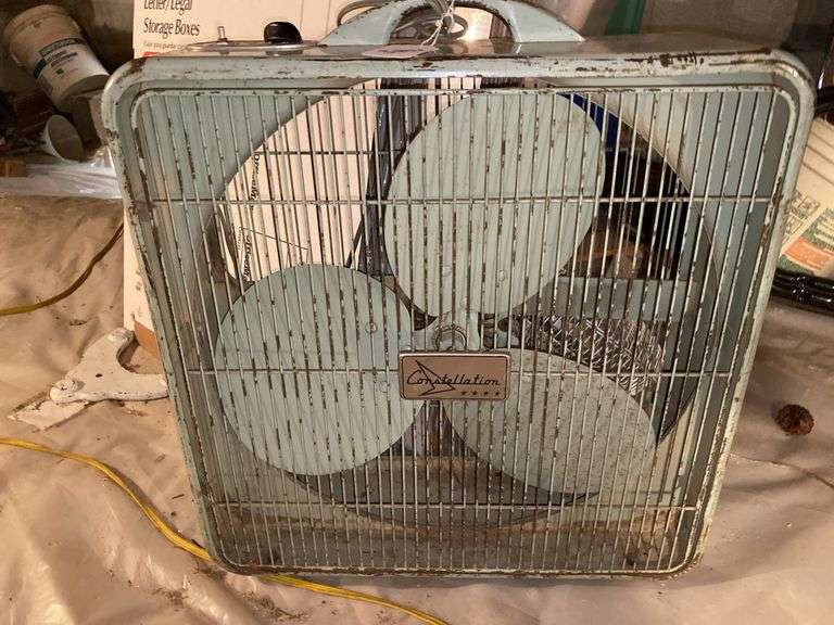 Plastic storage totes, box fan, cardboard storage boxes - Hurley Real ...