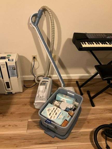 Electrolux Lux Legacy vacuum w/ filter bags and attachments - Hurley ...