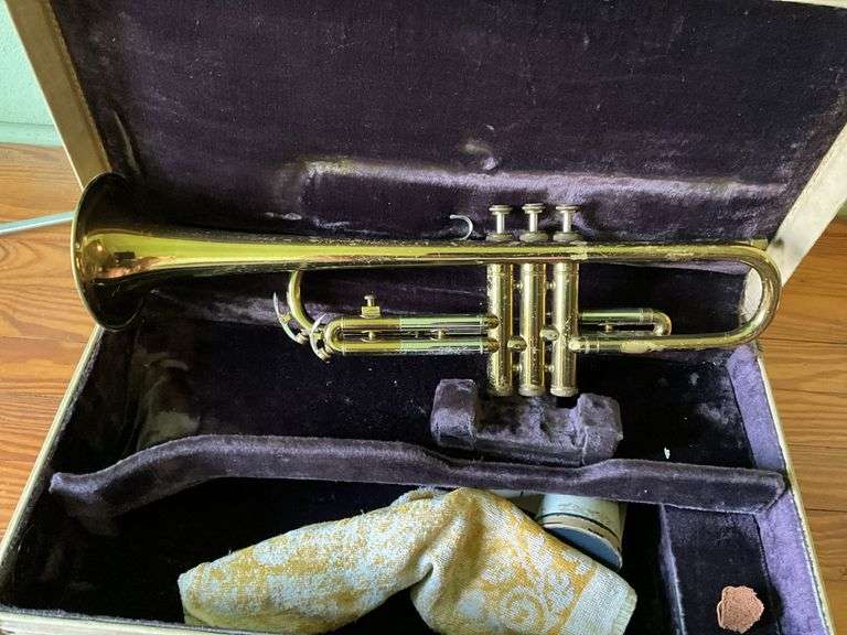 Trumpet in case, and folding music stand - Hurley Real Estate & Auctions