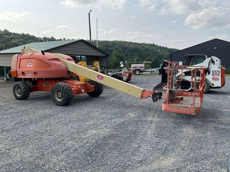 2007 JLG 400S Boom lift, Hour meter was replaced, total hours 2674 ...