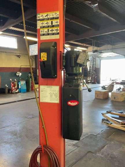 Rotary Lift Model SPOA9-202, capacity 9,000 lbs. ***Bring help and ...