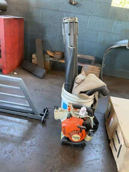 Stihl SH 85 Leaf Blower with Attachments - Hurley Real Estate & Auctions