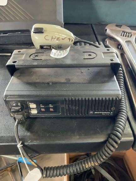 Motorola Max Trac 50 - Hurley Real Estate & Auctions