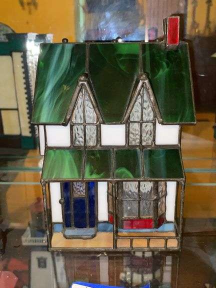Lighted Stained glass house Forma Vitrum Vitreville collection - Hurley ...
