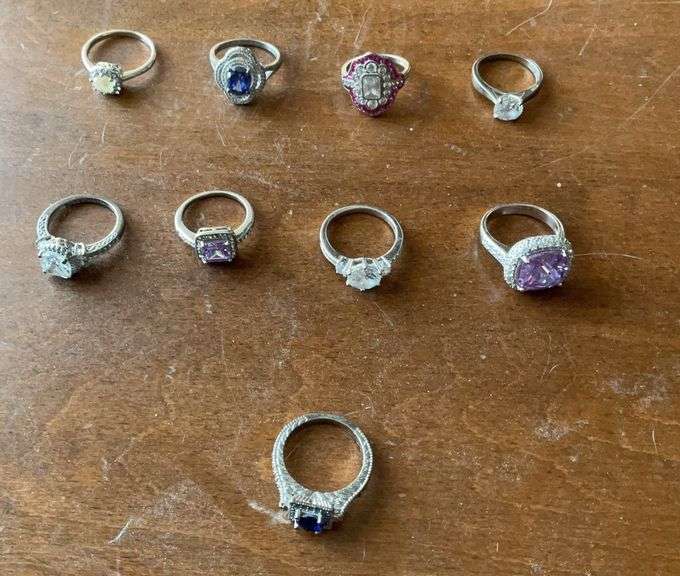 Nine ladies fashion rings - Hurley Real Estate & Auctions