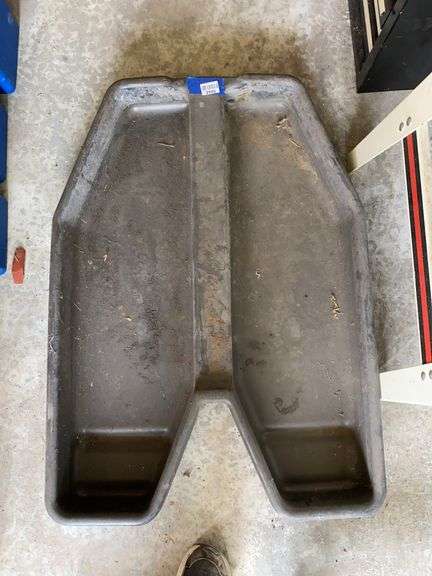 Engine stand w/ drip pan - Hurley Real Estate & Auctions