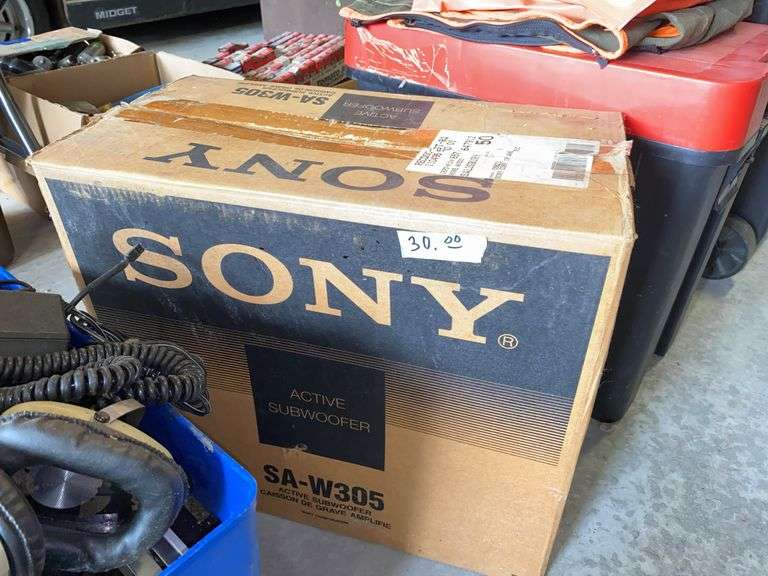 Sony SA-W305 sub woofer in box - Hurley Real Estate & Auctions