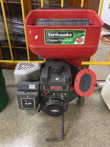 Earthquake Chipper/shredder with Briggs and Stratton engine, 9 pounds ...