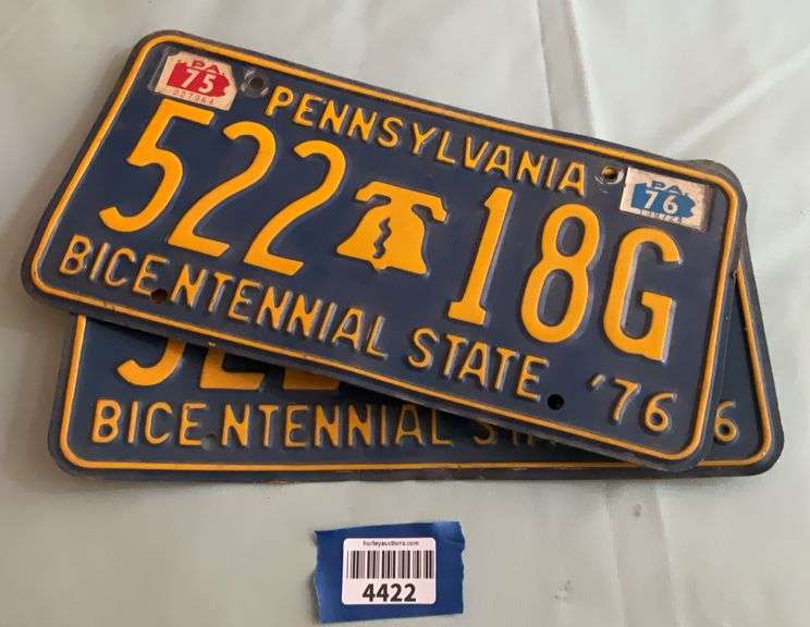 Pair of PA 1976 Bicentennial license plates - Hurley Real Estate & Auctions