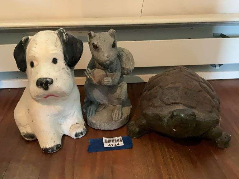 Puppy, squirrel and turtle figurines - Hurley Real Estate & Auctions