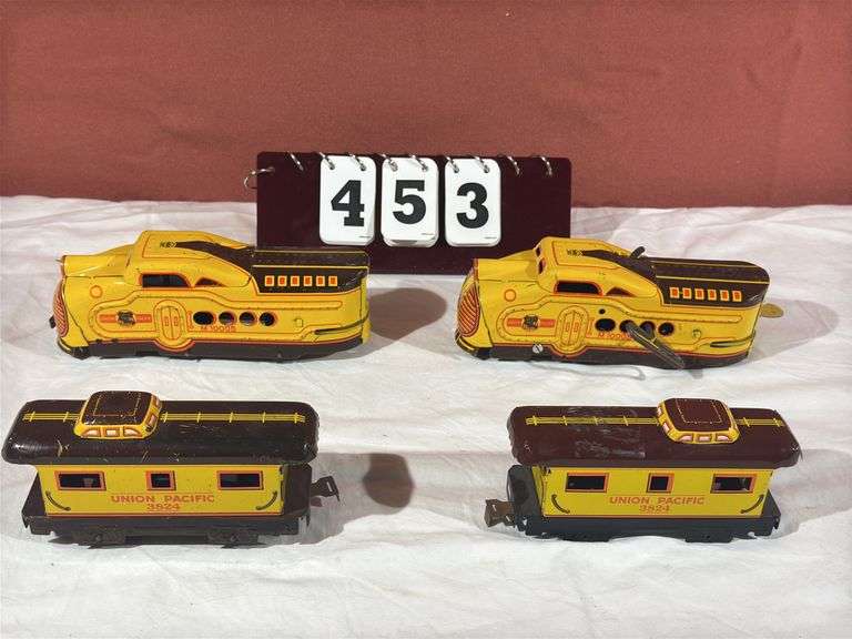 Marx Union Pacific Wind-up Engine with Cars - Integrity Auctioneers