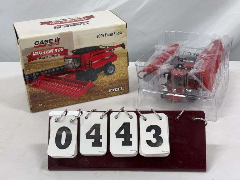 1/64 Scale 2009 Ertl Case IH axial flow 9120 tracked combine Farm Show ...