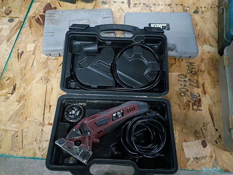 Rotorazer Saw Tool with Accessories - Integrity Auctioneers