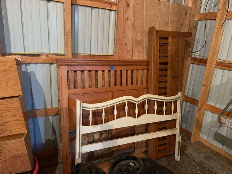 Bed Frames, Plywood & OSB Scraps - Integrity Auctioneers