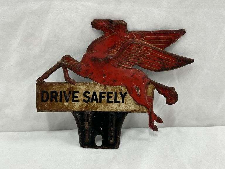 Mobil Pegasus Horse License Plate Topper - Integrity Auctioneers