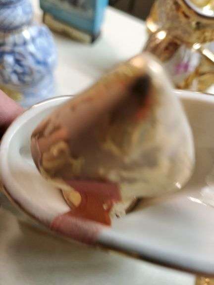 BEAM PITCHER DECANTER HAS CONTENTS - Isabell Auction