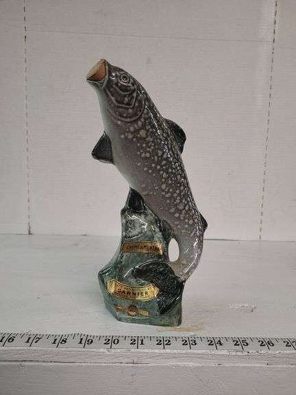 GARNIER FISH DECANTER HAS CONTENTS BROKEN SEAL - Isabell Auction