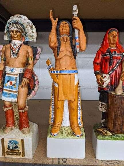 SKI COUNTRY NATIVE AMERICAN DECANTER (NO LABELS) - Isabell Auction