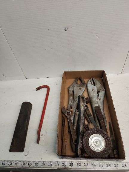 ASSORTED TOOLS - Isabell Auction