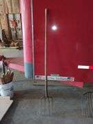 4-TINE PITCHFORK - Isabell Auction