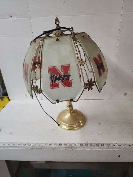 HUSKER LAMP - Isabell Auction