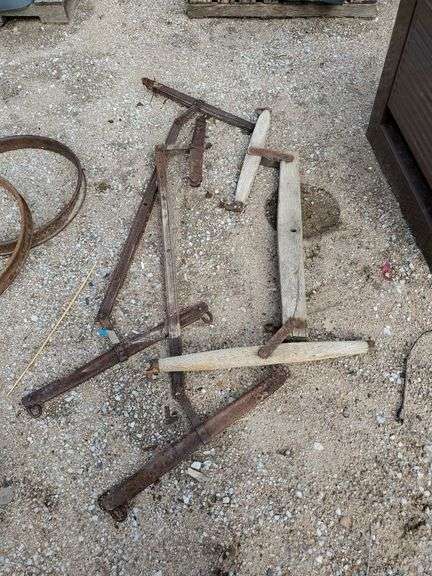 (OUT) ASSORTED DOUBLE TREES - Isabell Auction