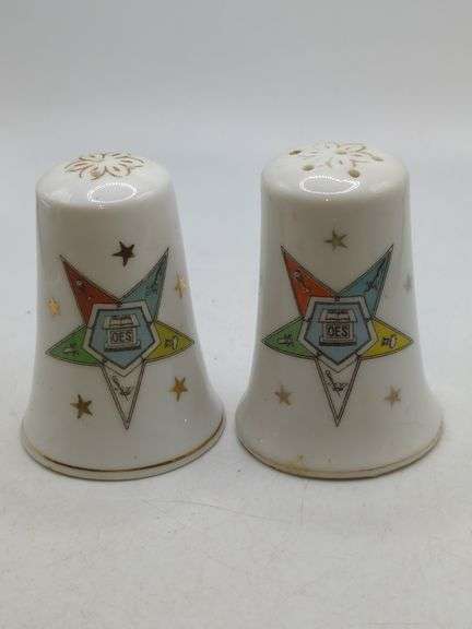 VINTAGE EASTERN STAR SALT & PEPPER SHAKER SET - Isabell Auction