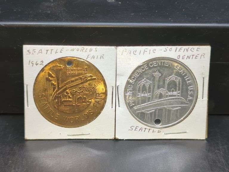 1962 SEATTLE WORLD'S FAIR & SEATTLE PACIFIC SCIENCE CENTER TOKENS ...