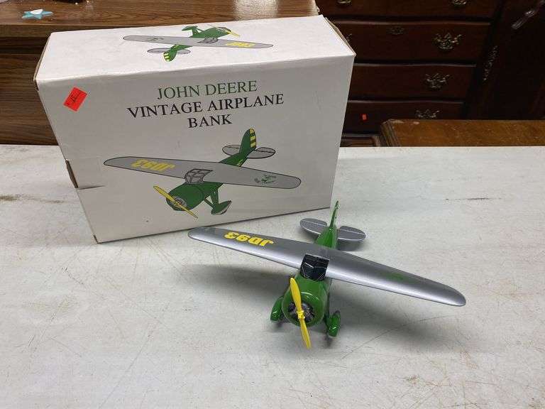 JOHN DEERE VINTAGE AIRPLANE BANK - Isabell Auction