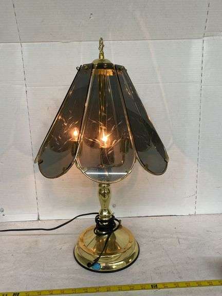 22” GLASS PANE LAMP - Isabell Auction