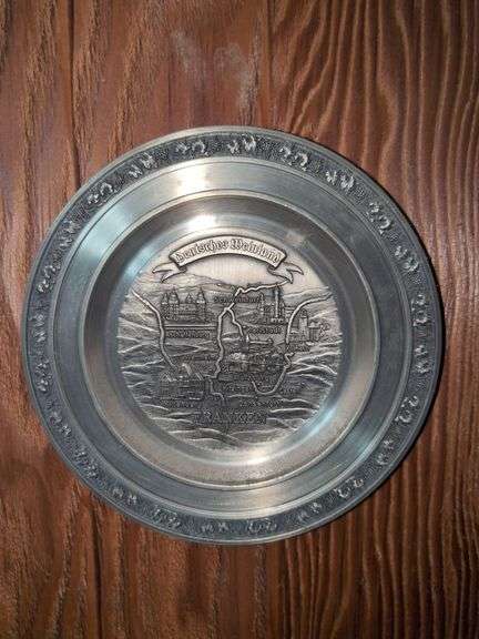 (O) 8-1/2"" GERMAN PEWTER COLLECTOR WALL PLATE - Isabell Auction