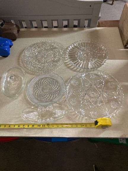 ASSORTED CRYSTAL DISHWARE - Isabell Auction