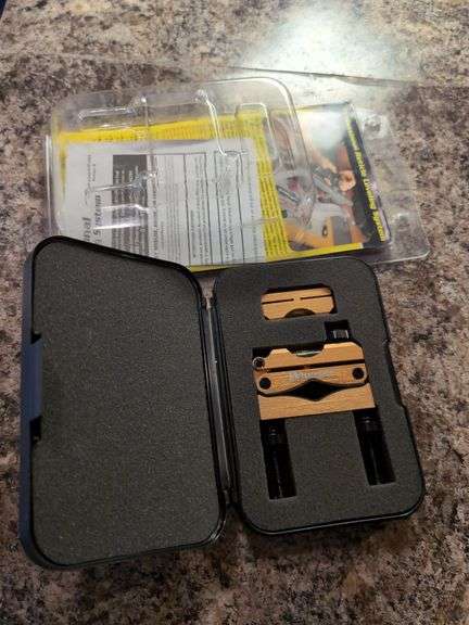 WHEELER PROFESSIONAL RETICLE LEVELING SYSTEM - Isabell Auction